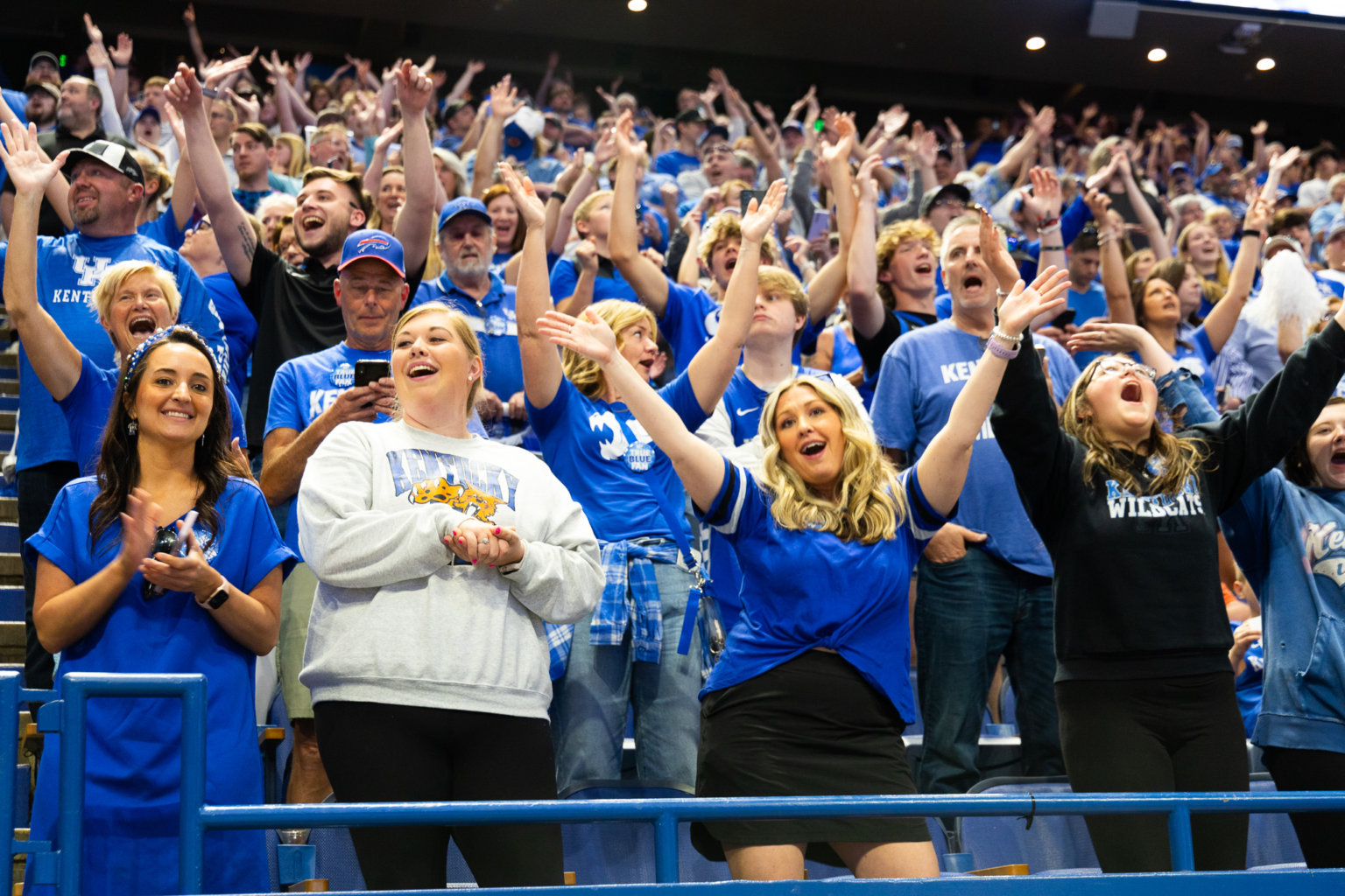 IMAGES | Kentucky's Mark Pope introduced in front of Rupp Arena crowd ...